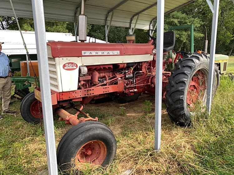 Farmall 560 Tractors 40 to 99 HP for Sale | Tractor Zoom