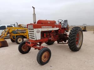 SOLD - Farmall 560 Lot No. 809 Tractors with 6,218 Hrs | Tractor Zoom