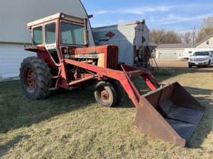 SOLD - Farmall 806 Diesel Tractor Tractors with 5,242 Hrs | Tractor Zoom