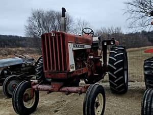 SOLD - Farmall 806 Lot No. 54 Tractors with 110 HP | Tractor Zoom