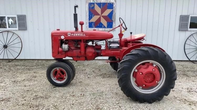 Farmall B Tractors Less than 40 HP for Sale | Tractor Zoom