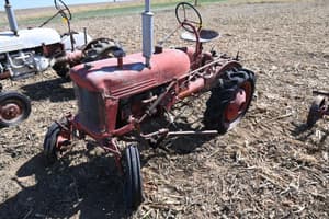 SOLD - Farmall Cub 2wd tractor Tractors with 12 HP | Tractor Zoom