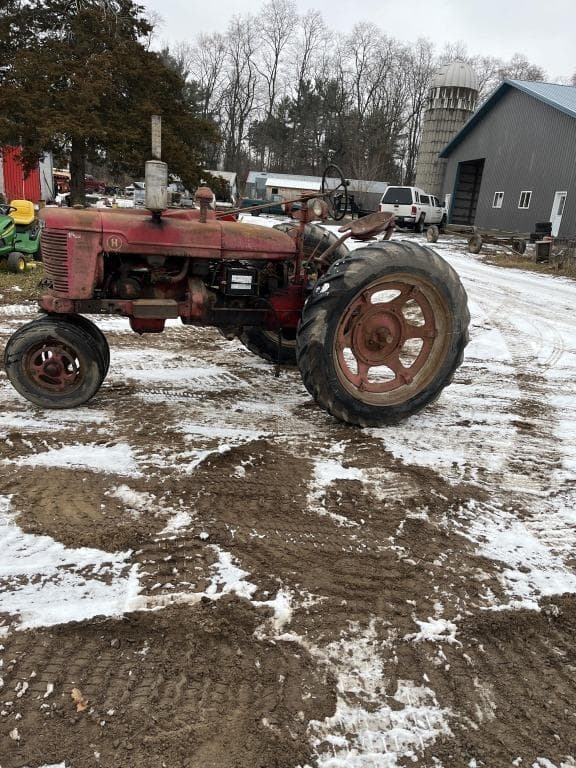 SOLD - Farmall H Tractors Less than 40 HP | Tractor Zoom