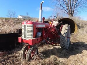 SOLD - Farmall 230 Lot No. 100 Tractors with 27 HP | Tractor Zoom