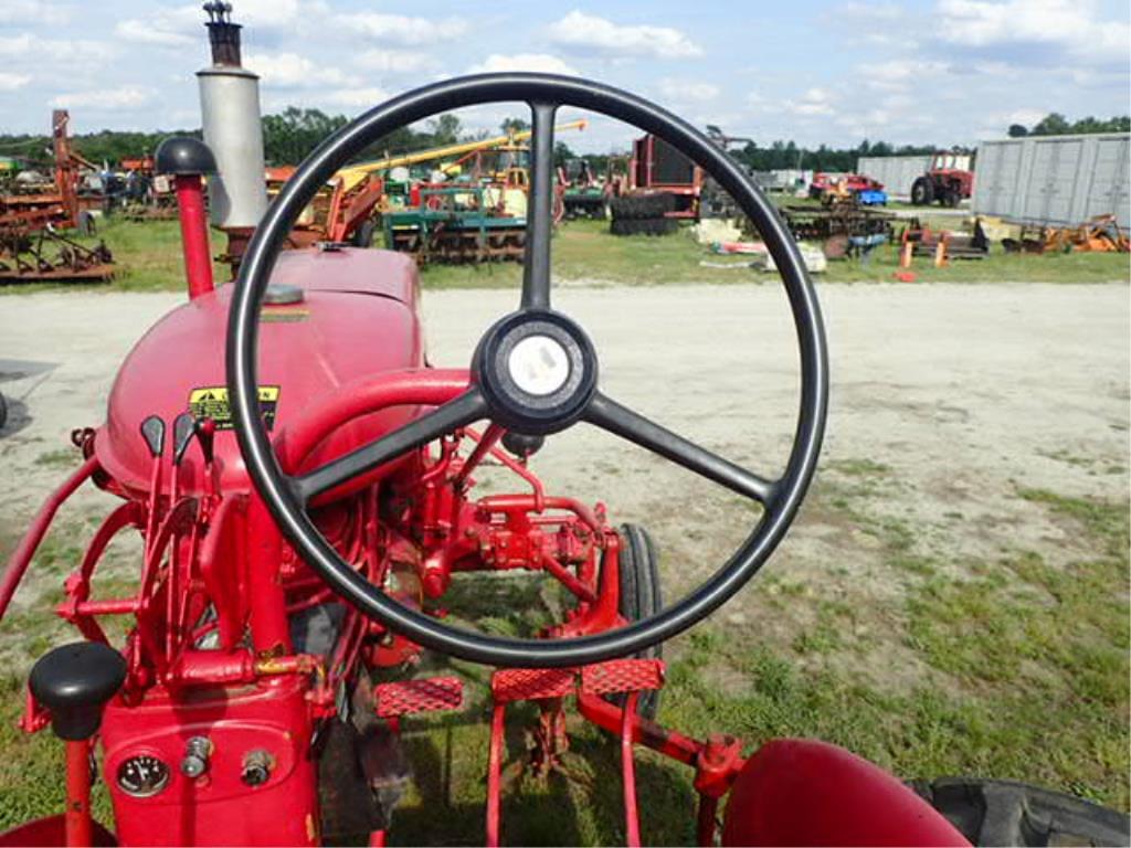 Farmall 140 Tractors Less than 40 HP for Sale | Tractor Zoom