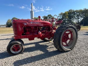 SOLD - Farmall M Lot No. 6103990 Tractors with 38 HP | Tractor Zoom