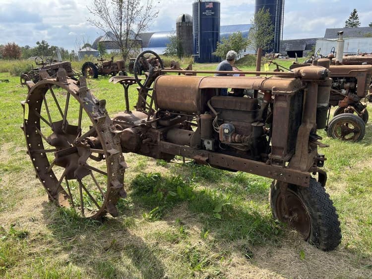 SOLD - Farmall F-12 Tractors Less than 40 HP | Tractor Zoom