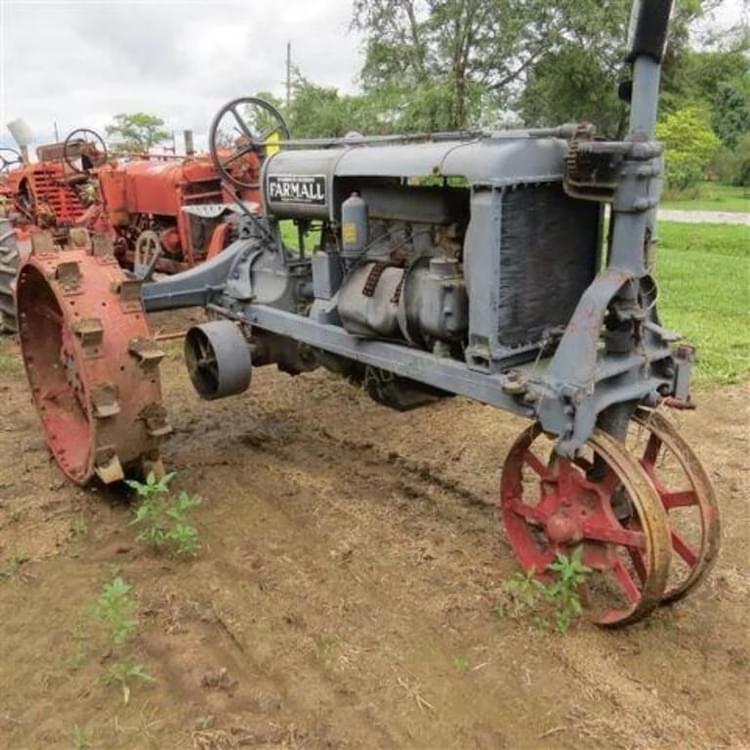 Farmall Regular Tractors Less than 40 HP for Sale | Tractor Zoom
