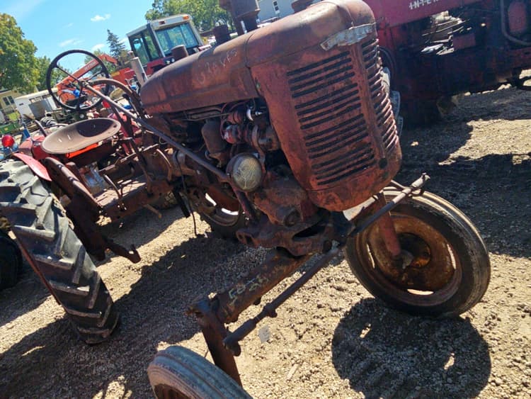 Farmall Super AV Tractors Less than 40 HP for Sale | Tractor Zoom