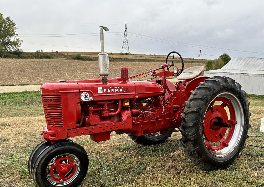 SOLD - Farmall Super H Tractors with 32 HP | Tractor Zoom