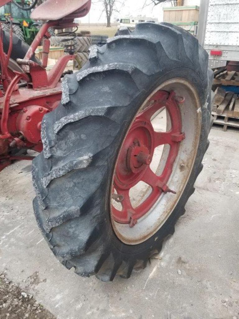 Farmall Super M Tractors 40 to 99 HP for Sale | Tractor Zoom