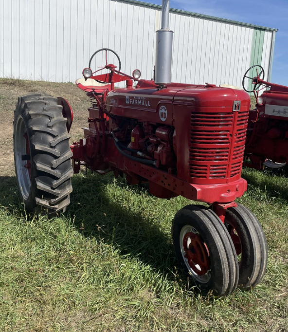 SOLD - Farmall Super MD Tractors with 52 HP | Tractor Zoom