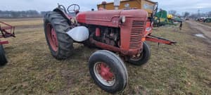 SOLD - Farmall W9 1947 Tractors with 50 HP | Tractor Zoom