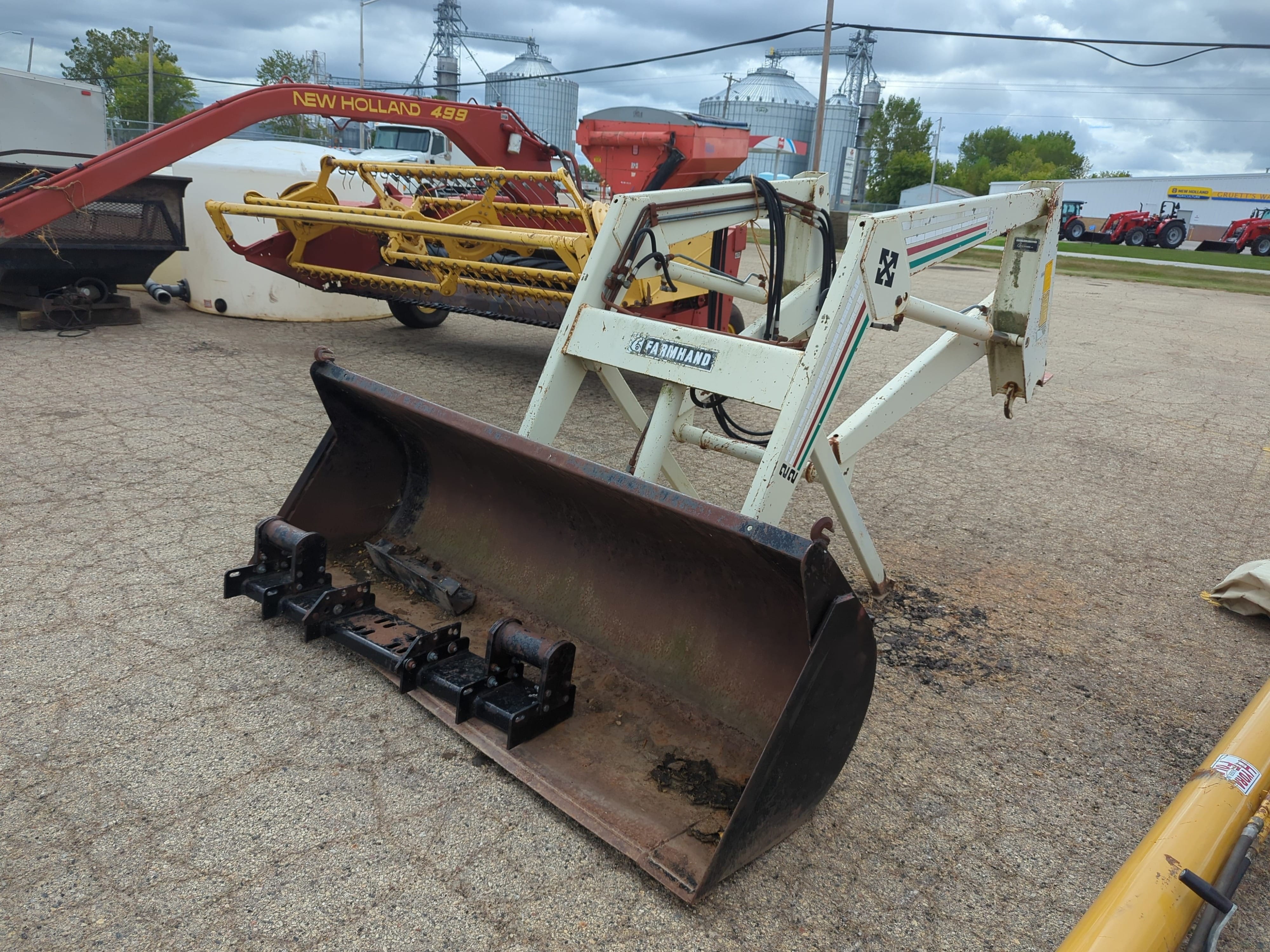 SOLD - Farmhand 220 Lot No. 93 Other Equipment | Tractor Zoom