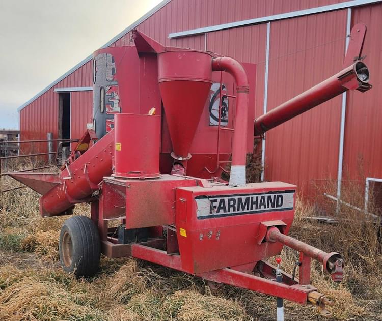 SOLD - Farmhand 835 Hay and Forage Grinders/Mixers | Tractor Zoom