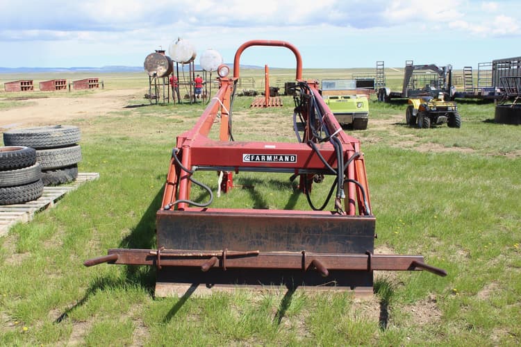 Farmhand F-11 Other Equipment Loaders for Sale | Tractor Zoom