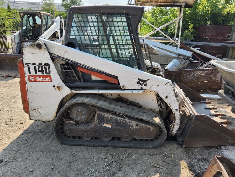 SOLD - 2009 Bobcat T140 Construction Compact Track Loaders | Tractor Zoom
