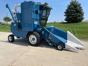 SOLD - Almaco SHP-50 Lot No. 1 Combines with 2,344 Hrs | Tractor Zoom