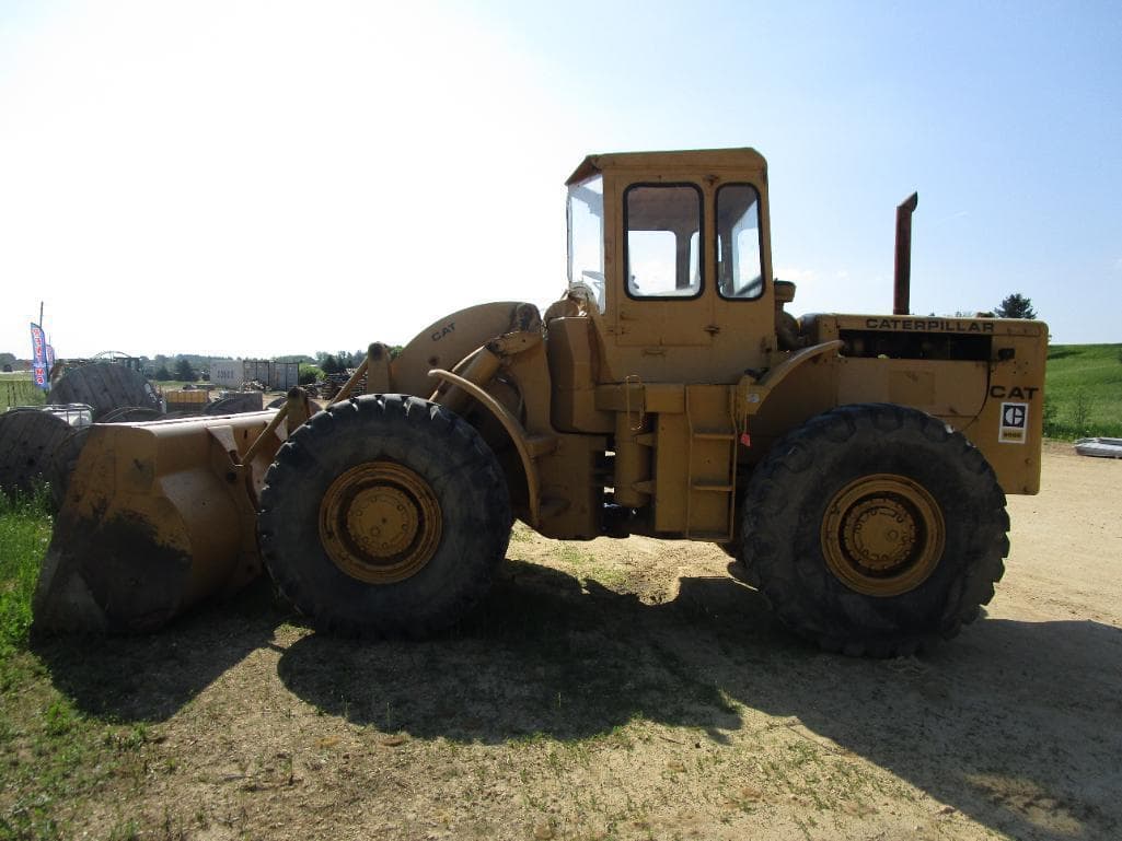 Tractor Zoom - Caterpillar 966B