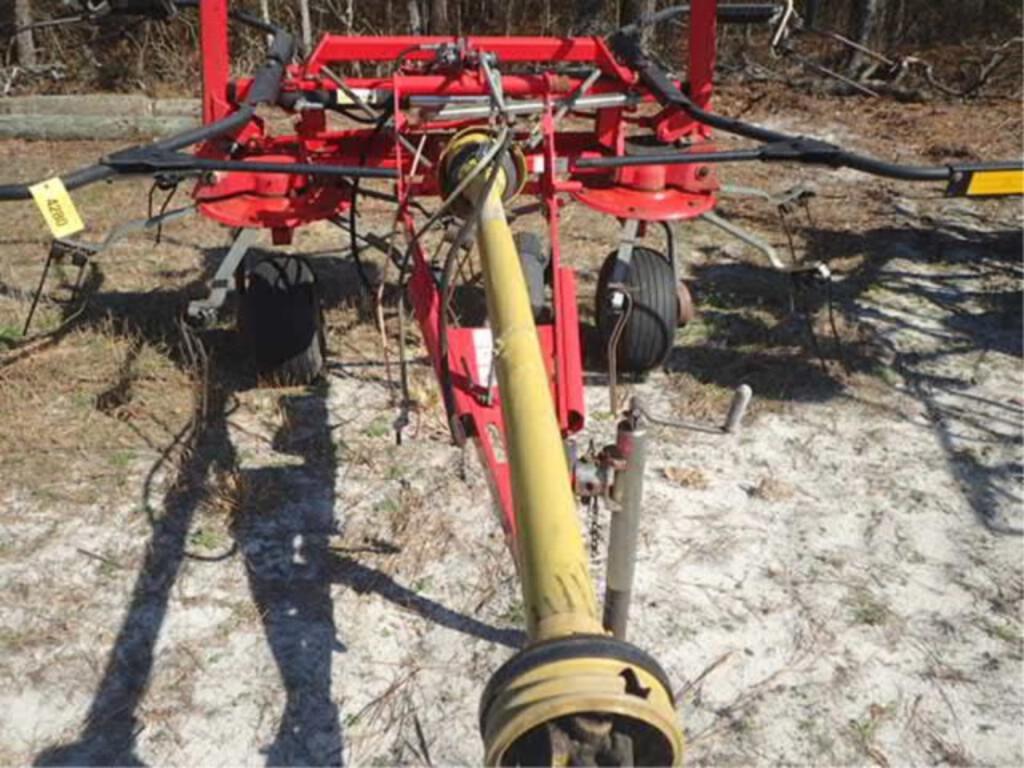 Tractor Zoom - Fella TH540