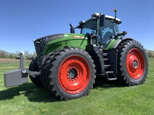 SOLD - 2024 Fendt 1050 Vario Stock No. EQ0107667 Tractors with 2 Hrs ...