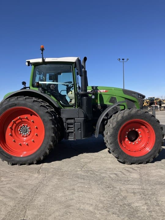 2023 Fendt 942 Vario Stock No. EQ0030043 Tractors For Sale with 687 Hrs ...