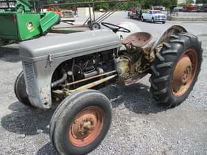 SOLD - 1952 Ferguson TO-30 Lot No. 3804 Tractors with 31 HP | Tractor Zoom