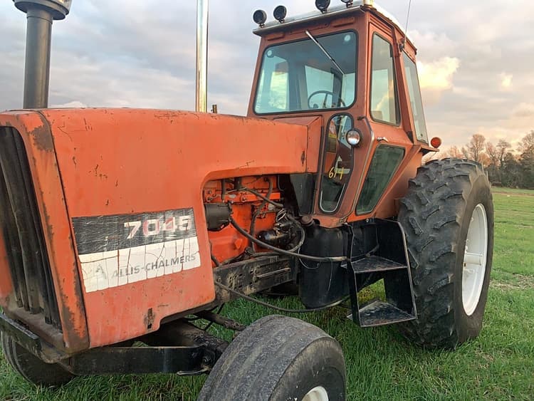 Allis Chalmers 7045 Tractors 100 to 174 HP for Sale | Tractor Zoom
