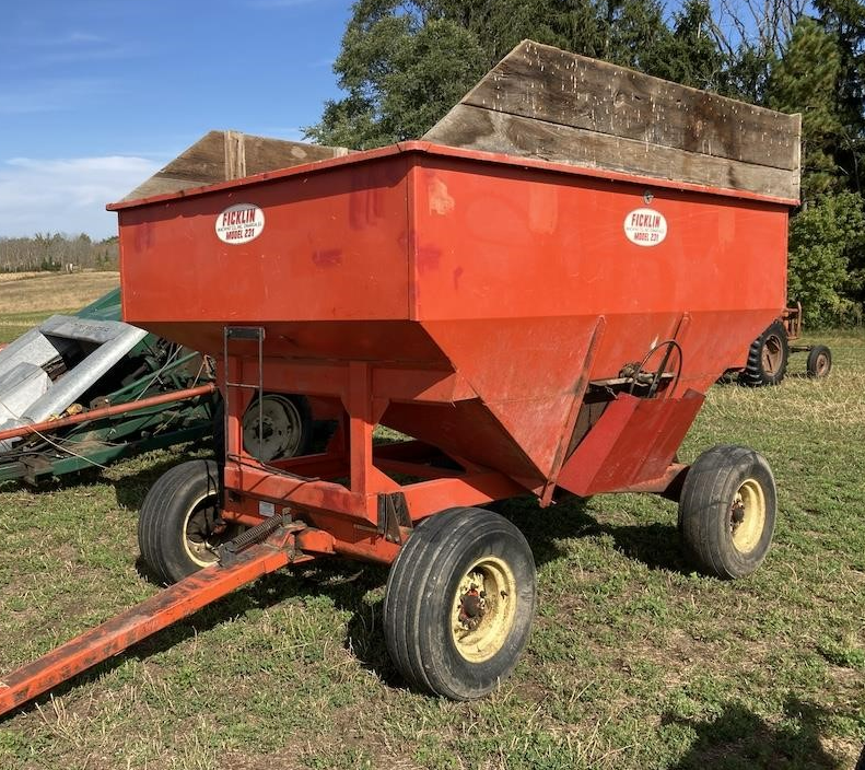 SOLD - Ficklin 231 Harvesting with 231 Bu | Tractor Zoom