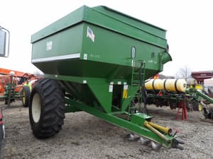 SOLD - Ficklin CA9600 Lot No. 9424 Harvesting with 500 Bu | Tractor Zoom