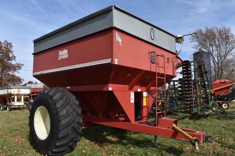 Ficklin CA14000 Harvesting Grain Carts for Sale | Tractor Zoom