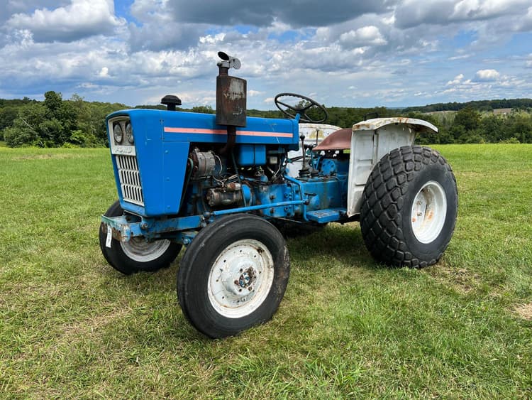 SOLD - Ford 1000 Tractors Less than 40 HP | Tractor Zoom