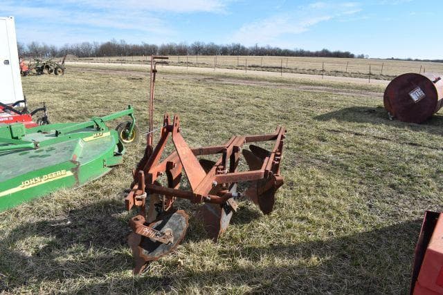 Ford I0I Tillage Plows for Sale | Tractor Zoom