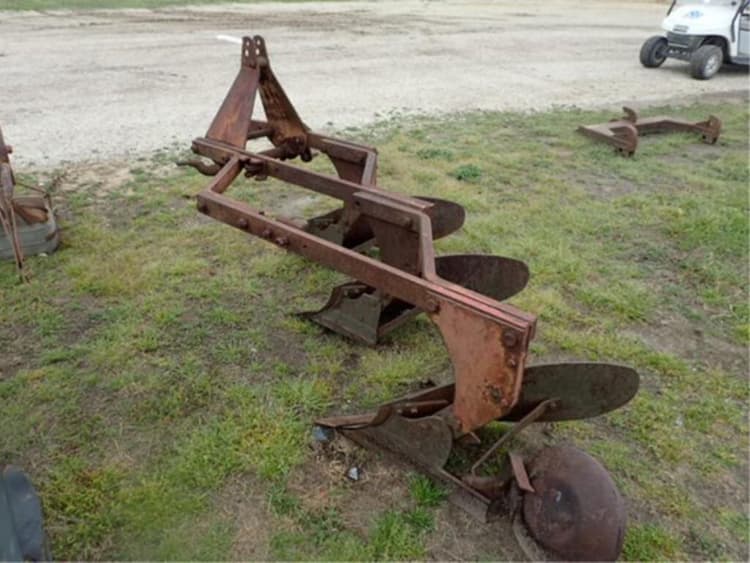 Ford 101 Tillage Plows for Sale | Tractor Zoom