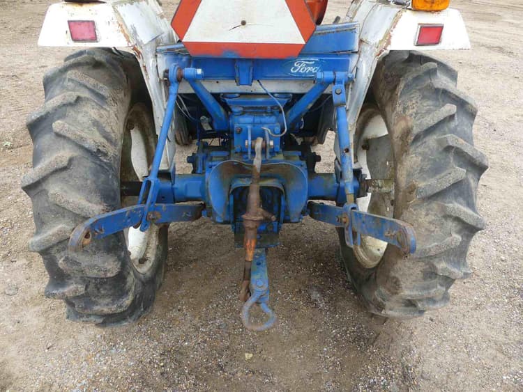 Ford 1520 Tractors Less than 40 HP for Sale | Tractor Zoom