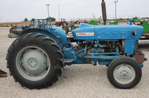 SOLD - Ford 2000 Tractors with 36 HP | Tractor Zoom