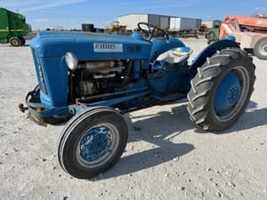 SOLD - FORD 2000 Tractors with 36 HP | Tractor Zoom