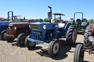 SOLD - Ford 2000 Lot No. 676 Tractors with 2,100 Hrs | Tractor Zoom