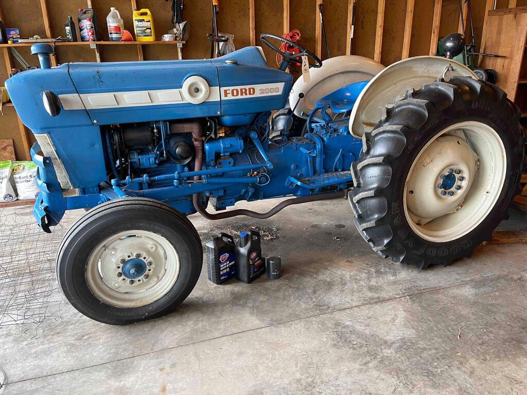 SOLD - Ford 2000 Lot No. 9541c94e-23ca-11ed-8bec-0246304ce823 Tractors with 3,573 Hrs | Tractor Zoom