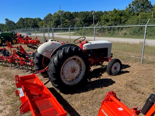 SOLD - Ford 2000 Tractors with 36 HP | Tractor Zoom