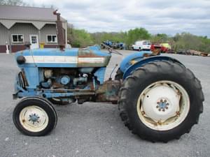 SOLD - FORD 2000 DIESEL TRACTOR Tractors with 36 HP | Tractor Zoom