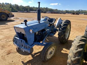 SOLD - Ford 2000 Lot No. 54760895 Tractors with 483 Hrs | Tractor Zoom
