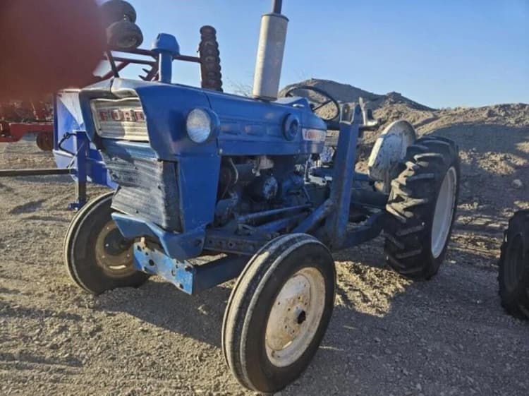 Ford 2000 Tractors Less than 40 HP for Sale | Tractor Zoom