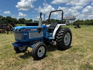 SOLD - Ford 2120 Lot No. 3552 Tractors with 978 Hrs | Tractor Zoom