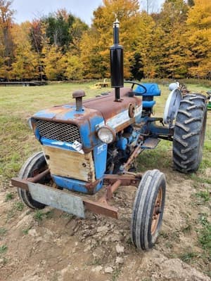 SOLD - FORD 3000 GAS TRACTOR Tractors with 47 HP | Tractor Zoom