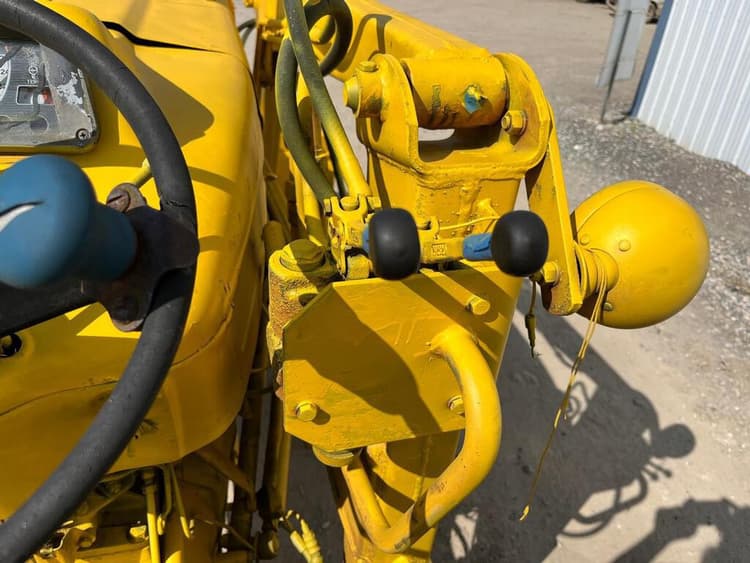 Ford 335 Tractors 40 to 99 HP for Sale | Tractor Zoom