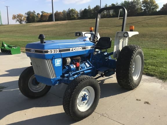 SOLD - Ford 3910 Tractors 40 to 99 HP | Tractor Zoom