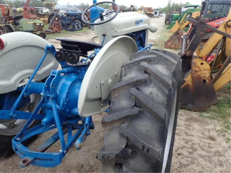 Ford 4000 Tractors 40 to 99 HP for Sale | Tractor Zoom