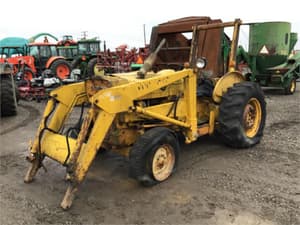SOLD - FORD 420 31388 Tractors with 51 HP | Tractor Zoom