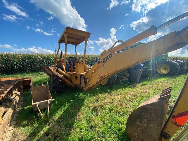 Ford 420 Tractors 40 to 99 HP for Sale | Tractor Zoom